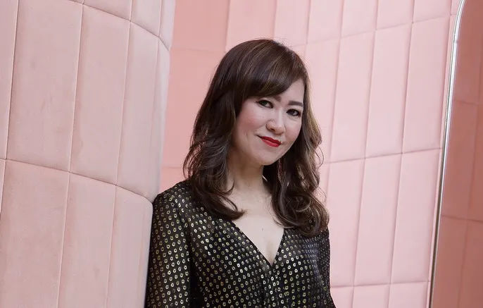 Menilik Kisah Di Balik Kebahagiaan Sederhana Christina Lim - Dewi Magazine